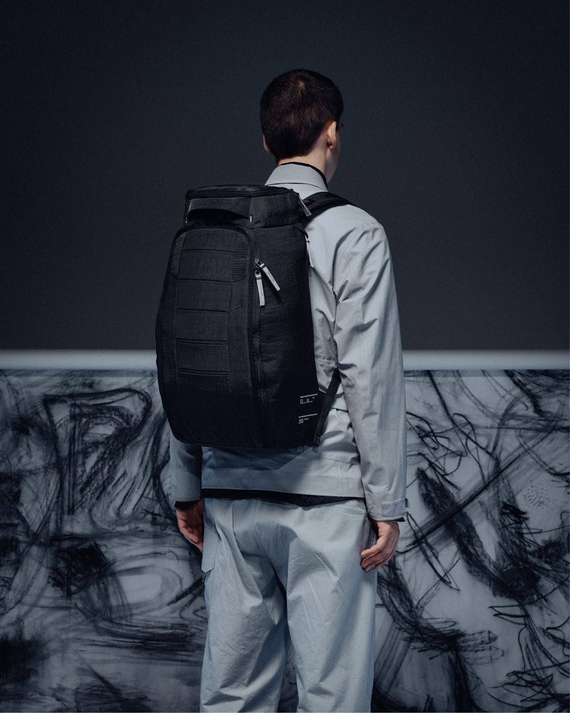 Hugger Backpack 30L Charcoal Grey | Db Journey Norway