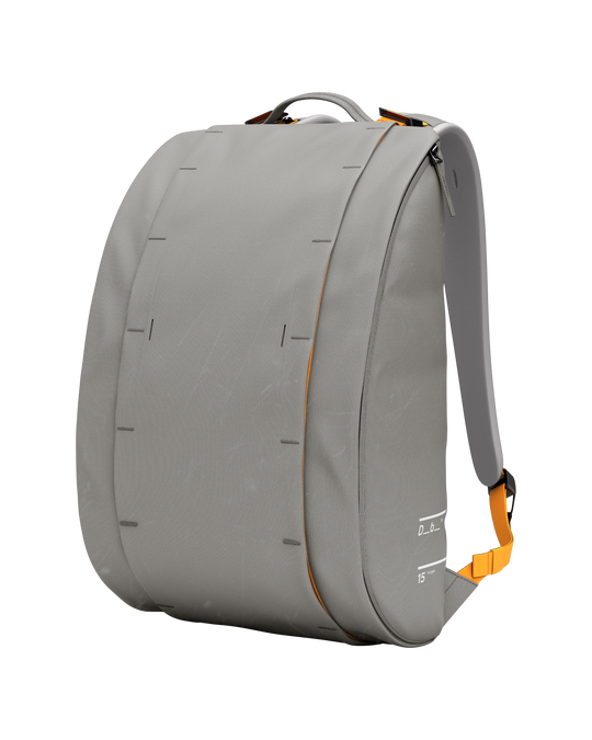 Hugger Base Backpack 15L Sand Grey | Db Journey Norway