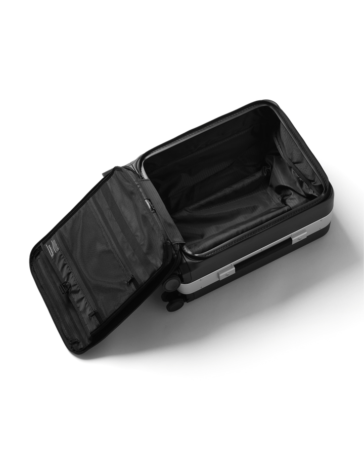 Black Ramverk Pro Front Access Carry On | Db Journey NO