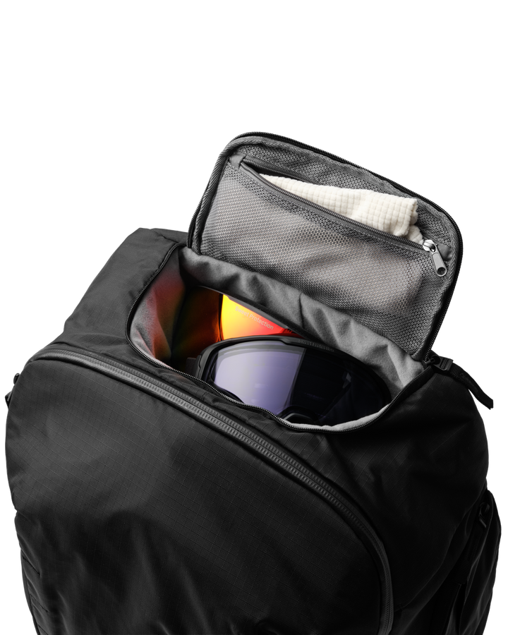 Snow Pro Racing Backpack 80L Black Out | Db Journey Canada