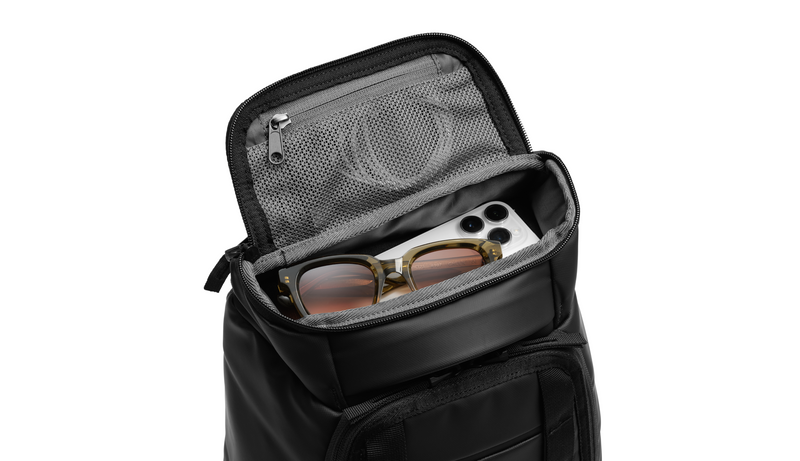 Hugger Backpack 20L Black Out – Db